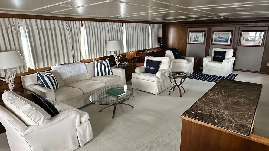 Avante V yacht (Feadship, 36.64m, 1974)